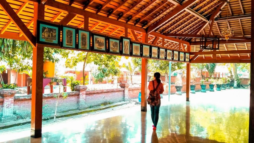 Wisata Sejarah Pendopo Agung Tempat Persaksian Sumpah Palapa Dan ...